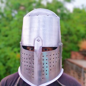 Medieval Crusader Helmet, Bucket Helmet - Etsy Canada