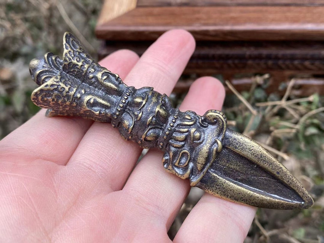 Tibetan Copper Vajra Phurba Pendant , Handmade Buddha Vajra Handicraft ...