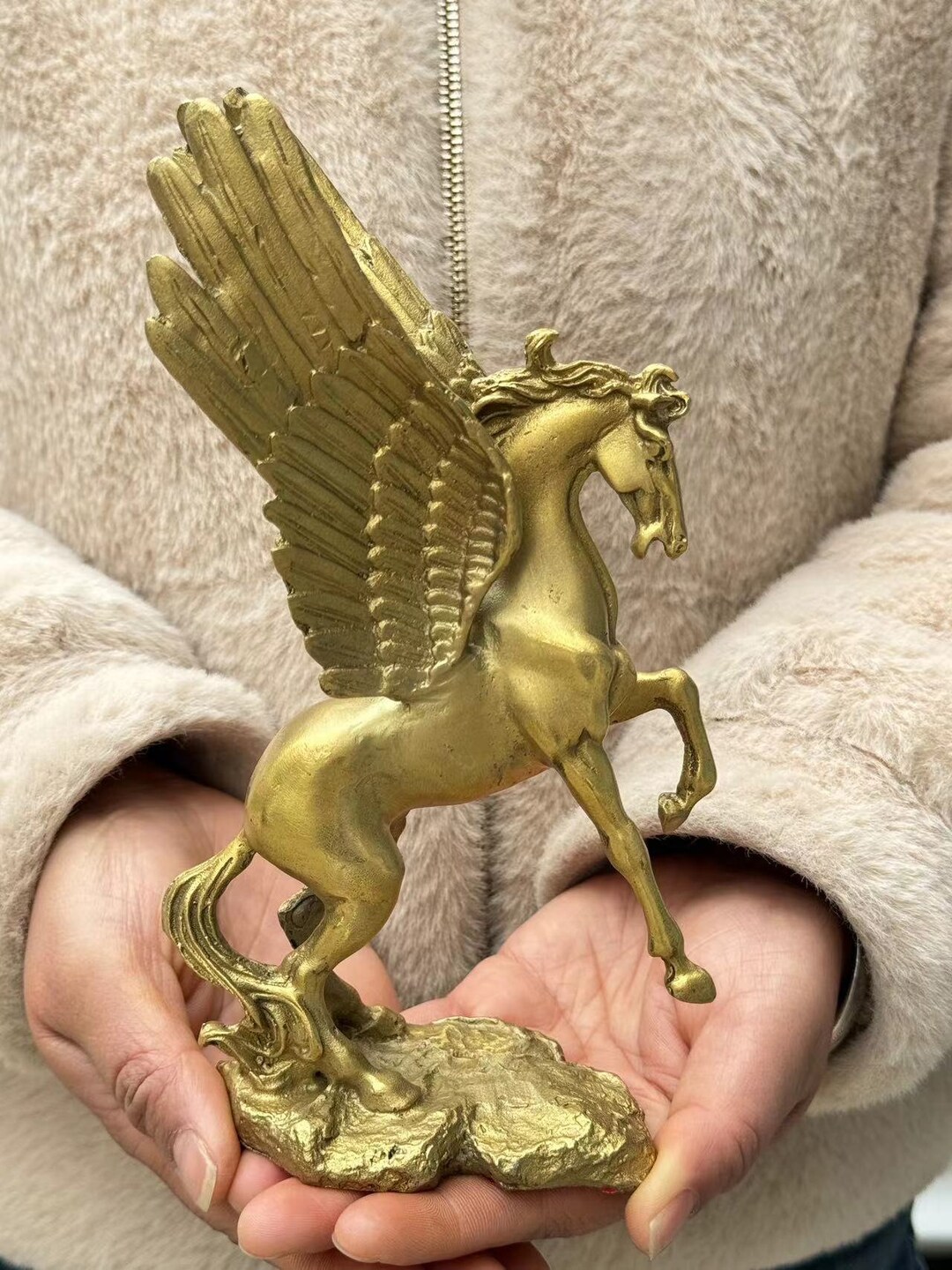 Copper Horse Flying Pegasus Sculpture Fengshui Office Home Decoration ...