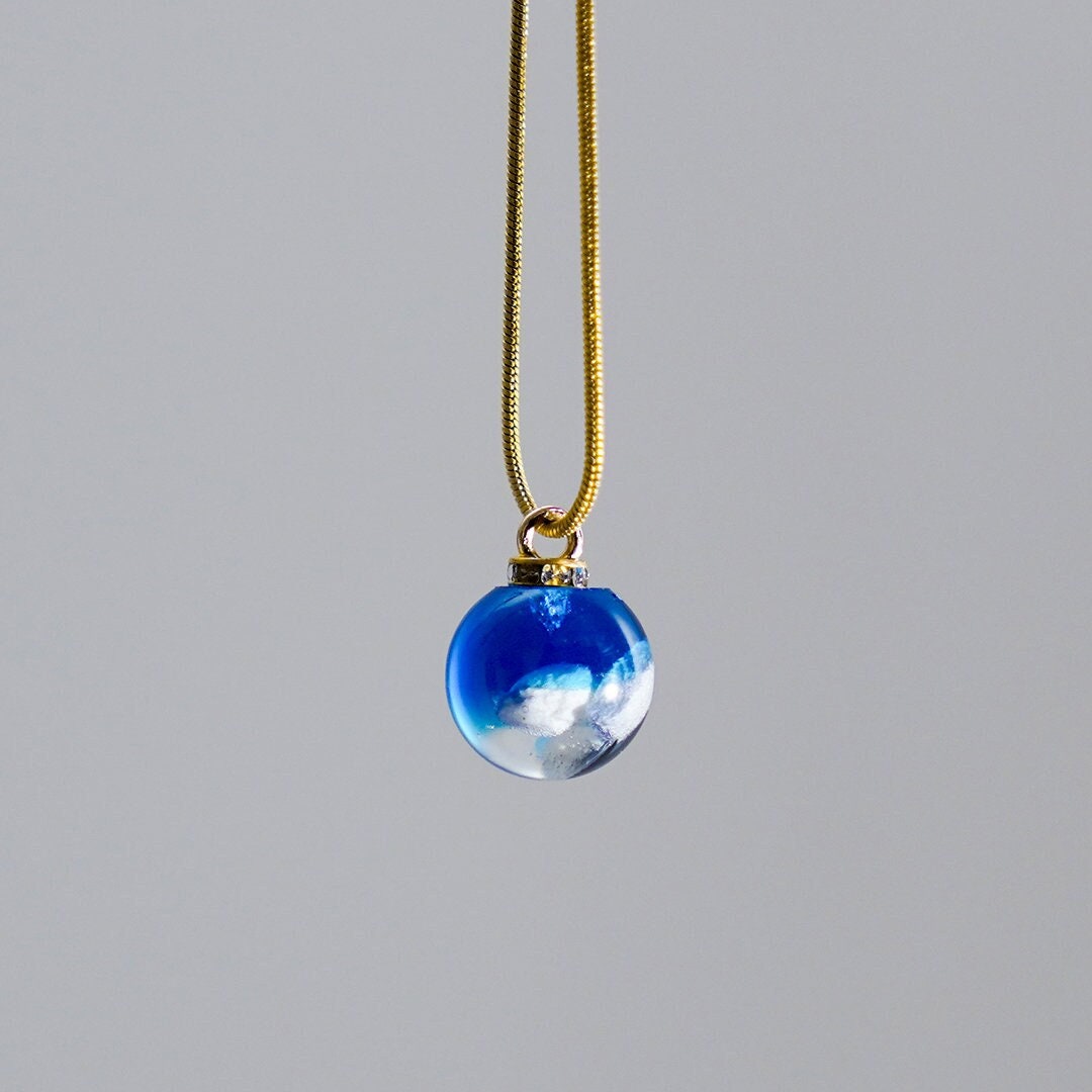 Aurora Sky and Bird Figured Sphere Epoxy Necklace and Gold - Etsy