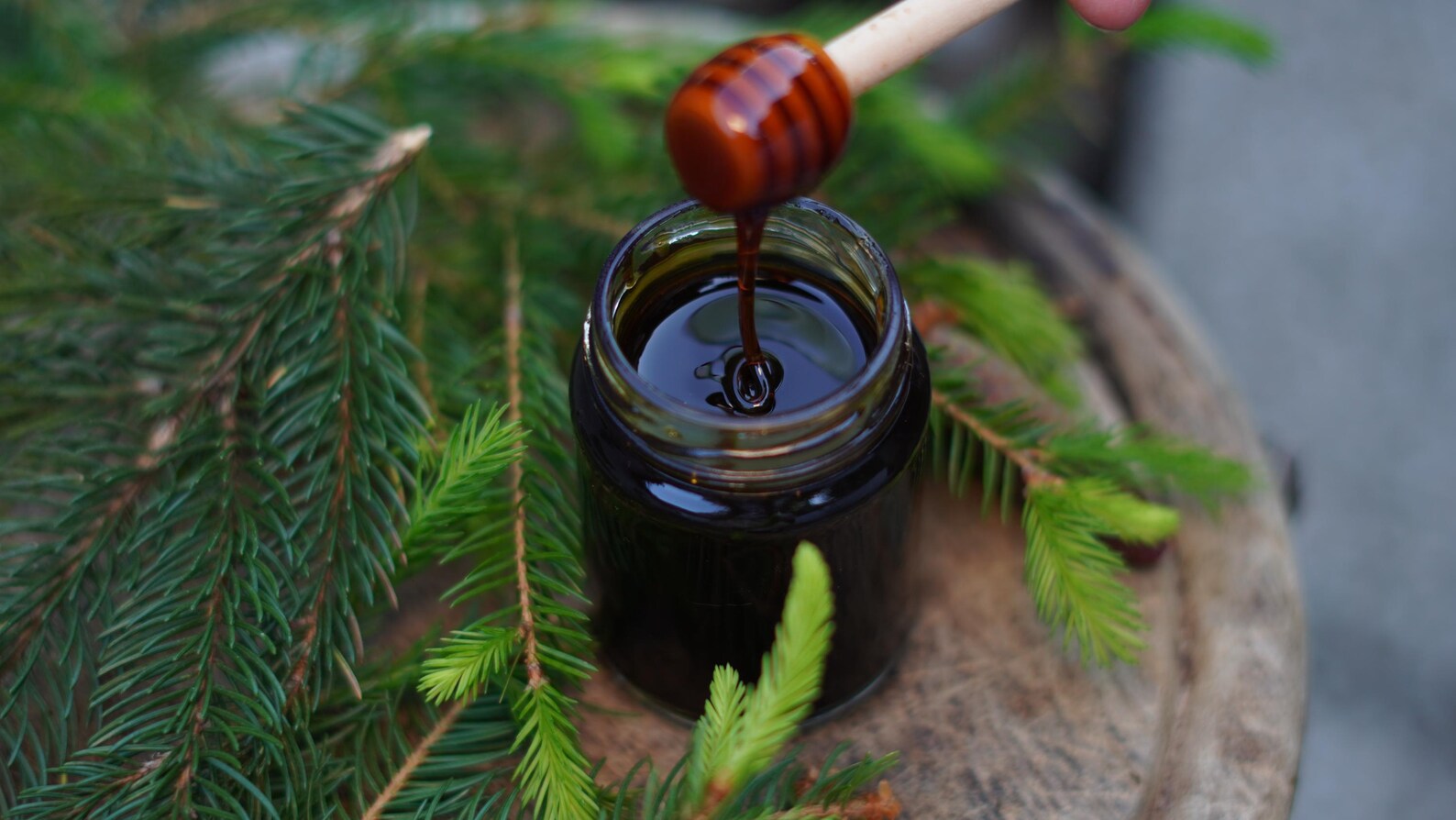 Fichtenwipfel 125g, Fichtenwipfel Honig, Fichtenspitzenhonig, Veganer Waldhonig, Maiwipfel ...