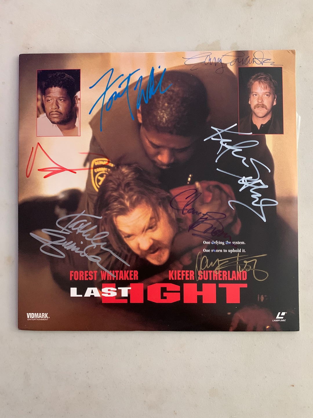 CAST AUTOGRAPH - Last Light - Laserdisc 1994 Release - Signed by 7 ...