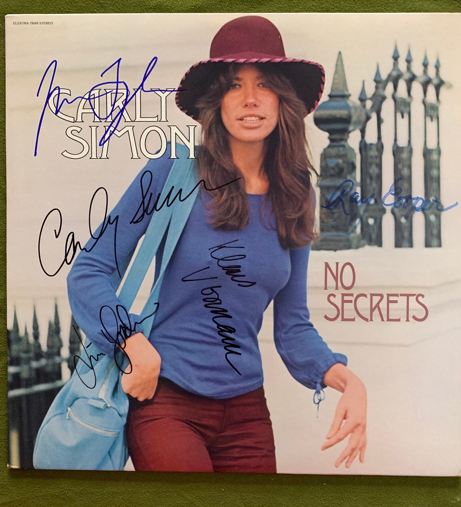 AUTOGRAPH Carly Simon No Secrets Album - Etsy