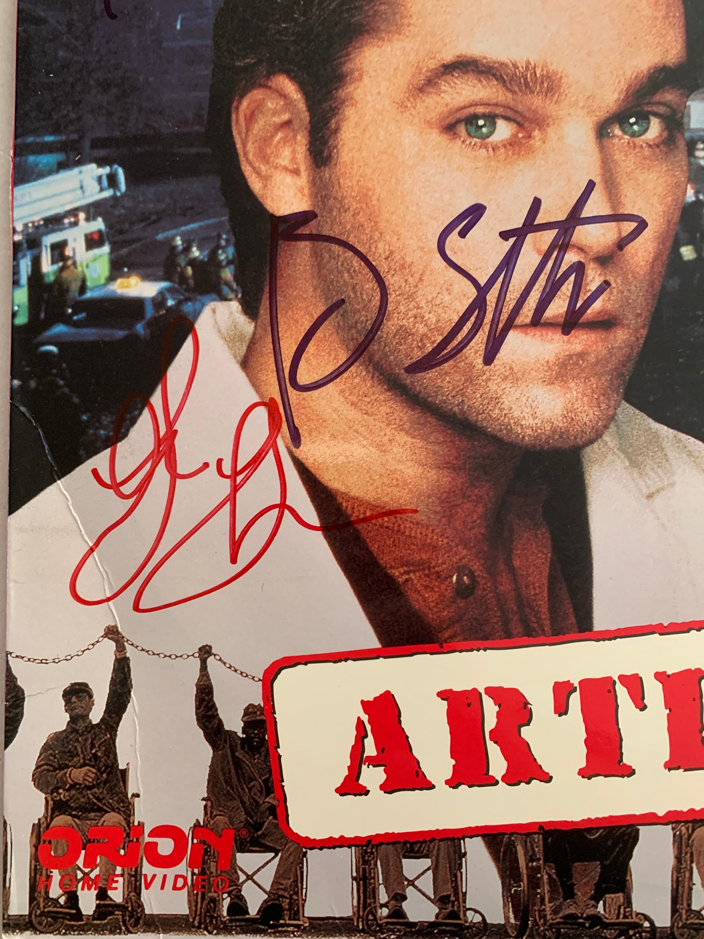 CAST AUTOGRAPH - Article 99 - Laserdisc - Signed by 7 Including Ray ...