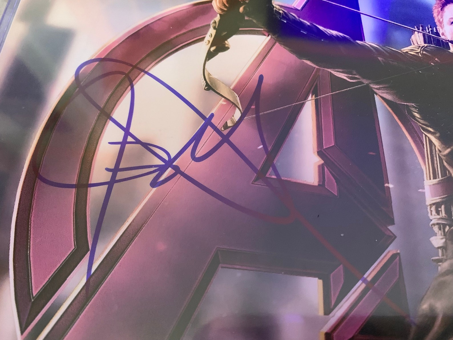 AUTOGRAPHED PHOTO Jeremy Renner as Hawkeye 8x10 - Etsy