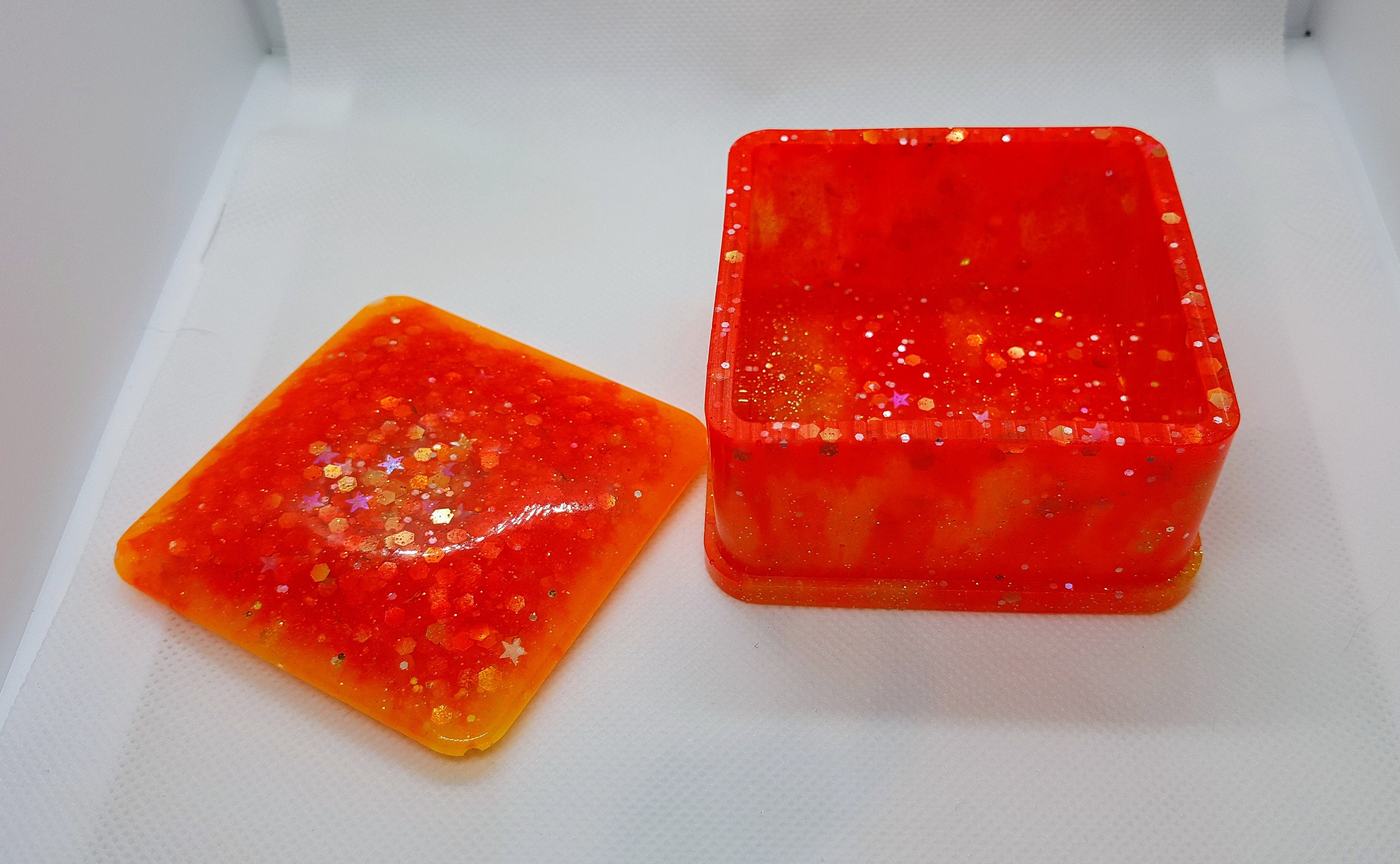 Square Epoxy Resin Trinket Box With Lid Neon Orange Resin Jewelry Dish ...
