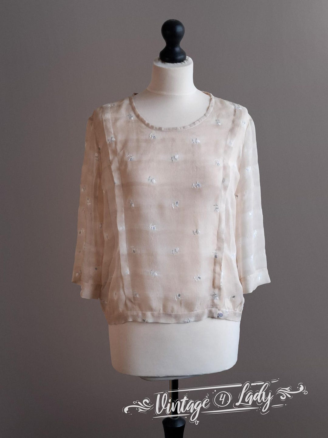 1920s Silk Blouse. Vintage Style Blouse. Old Fashion. Vintage Fashion ...