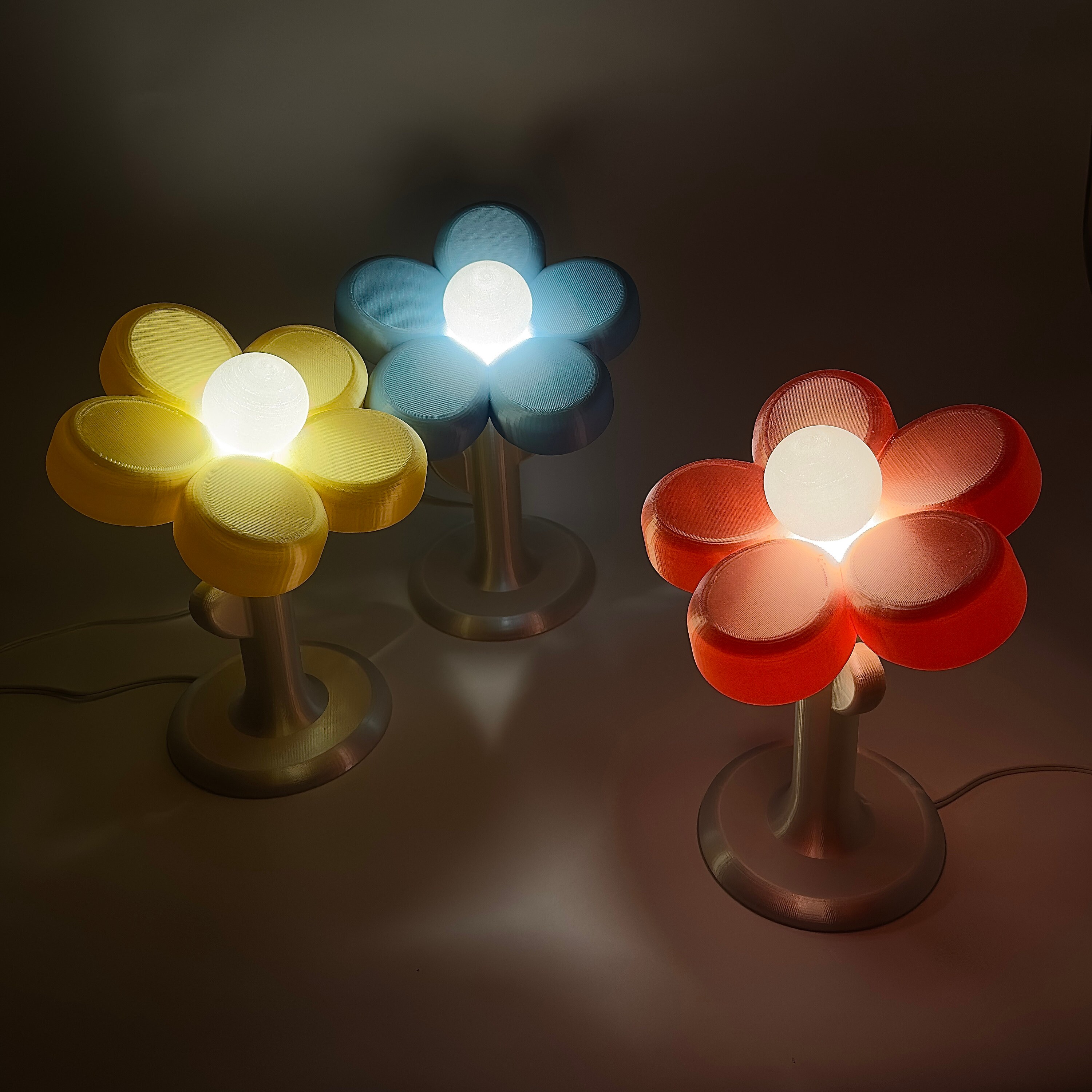 3D Printed Flower Table Lamp - Etsy