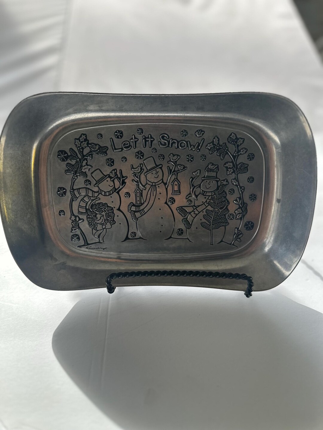 Wilton Armetale Let It Snow Metal Bread Tray Susan Winget Christmas ...