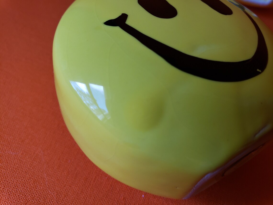 Vintage 70s Retro Smiley Face Salt and Pepper Shaker Set - Etsy