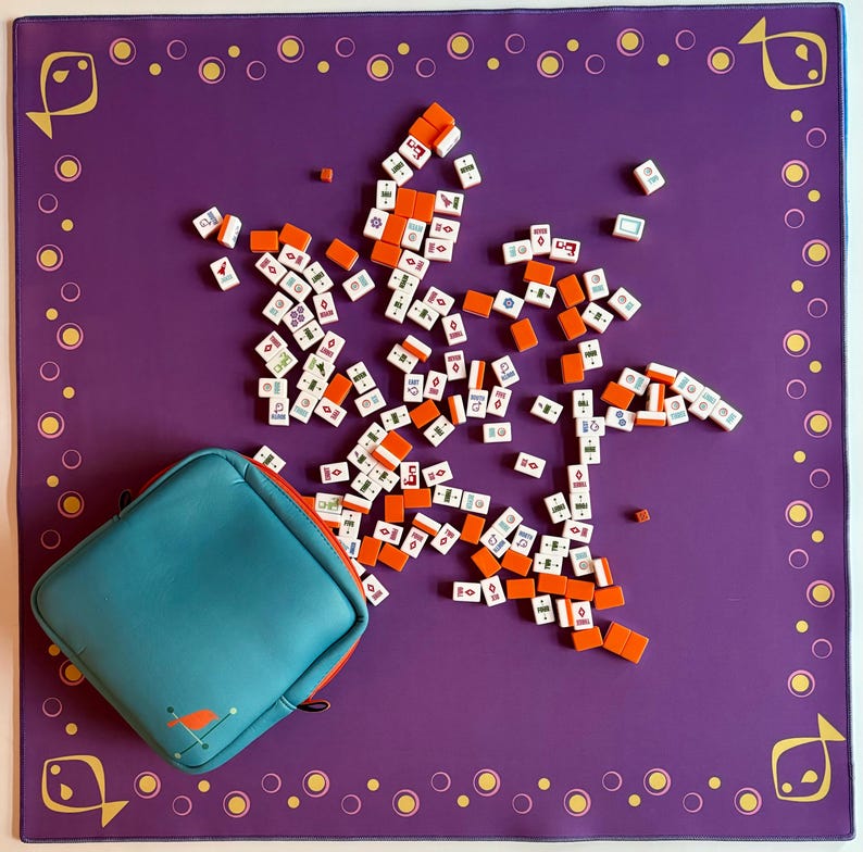 Faye's Petite Atomic Age Sputnik Mahjong Tiles Set Tang Orange Back ...