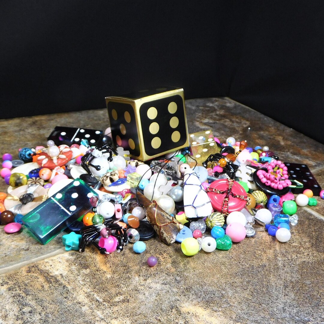 Mystery Surprise Oddity Crow Confetti Dice Box With Wire Wrapped ...