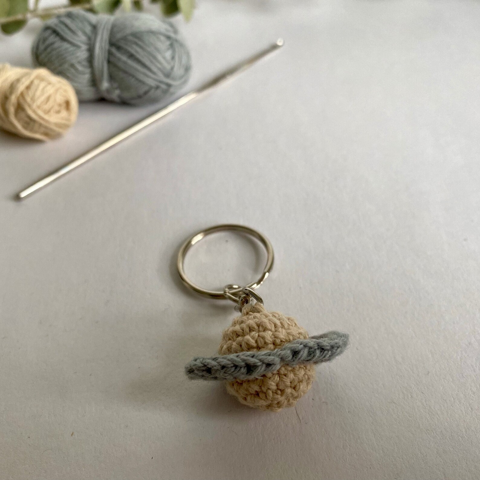 PATTERN: Moon and Saturn Keychain Crochet Moon and Saturn Handmade ...
