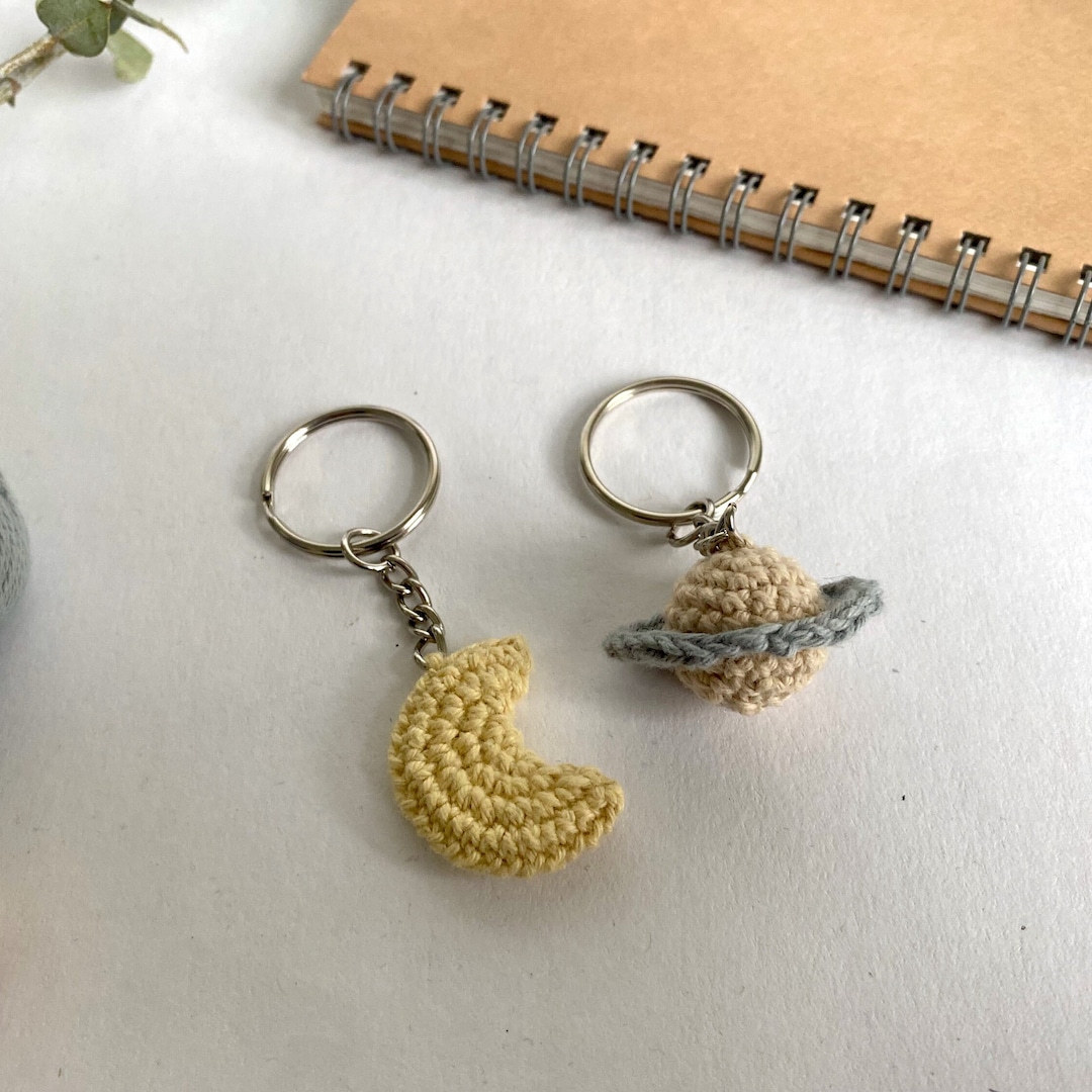 PRODUCT: Moon and Saturn Keychain | Crochet Moon and Saturn | Amigurumi ...