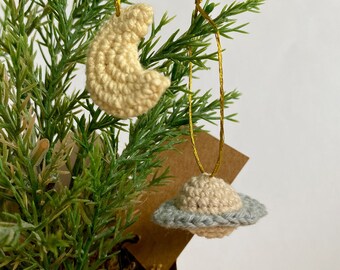 PRODUCT: Moon and Saturn Keychain Crochet Moon and Saturn Amigurumi ...