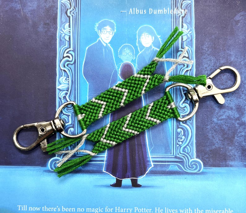 Harry Potter Houses Keychains, Gryffindor, Slytherin, Ravenclaw ...