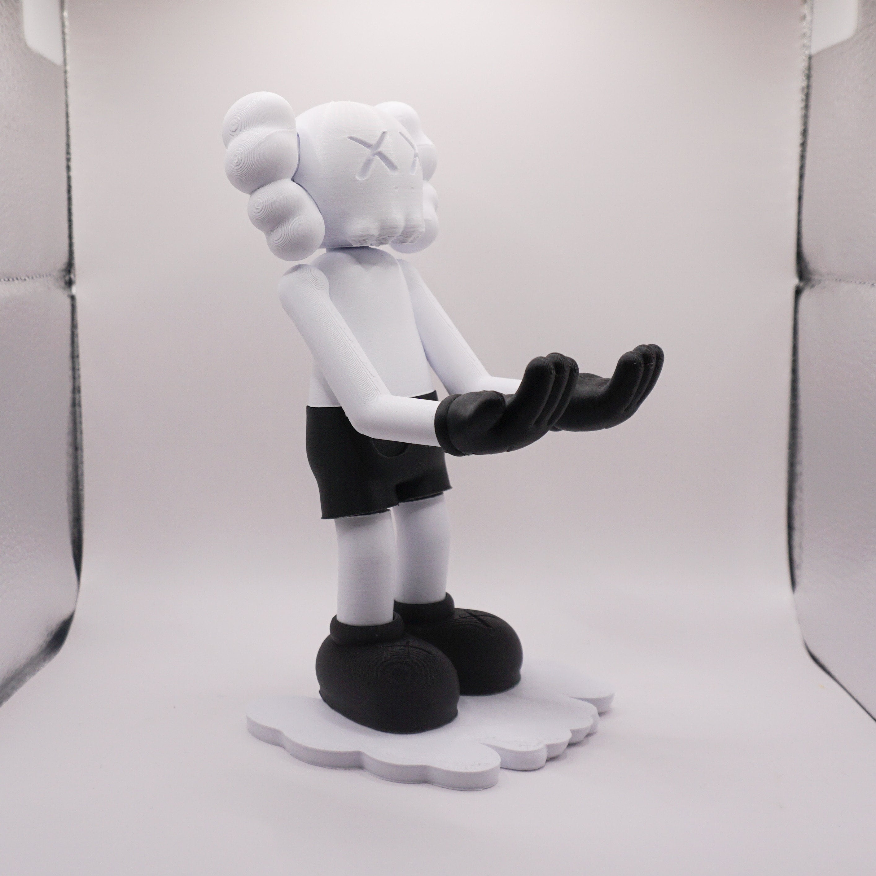 Kaws PS5 Controller Stand - Etsy