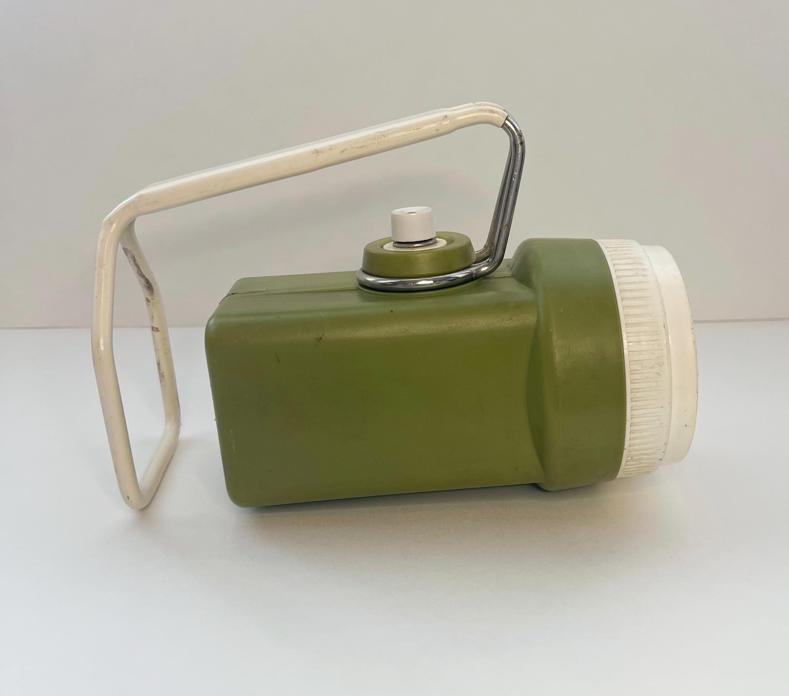 Vintage Retro Green Rayovac Ray-o-vac LM6 Camping Lantern Flashlight - Etsy