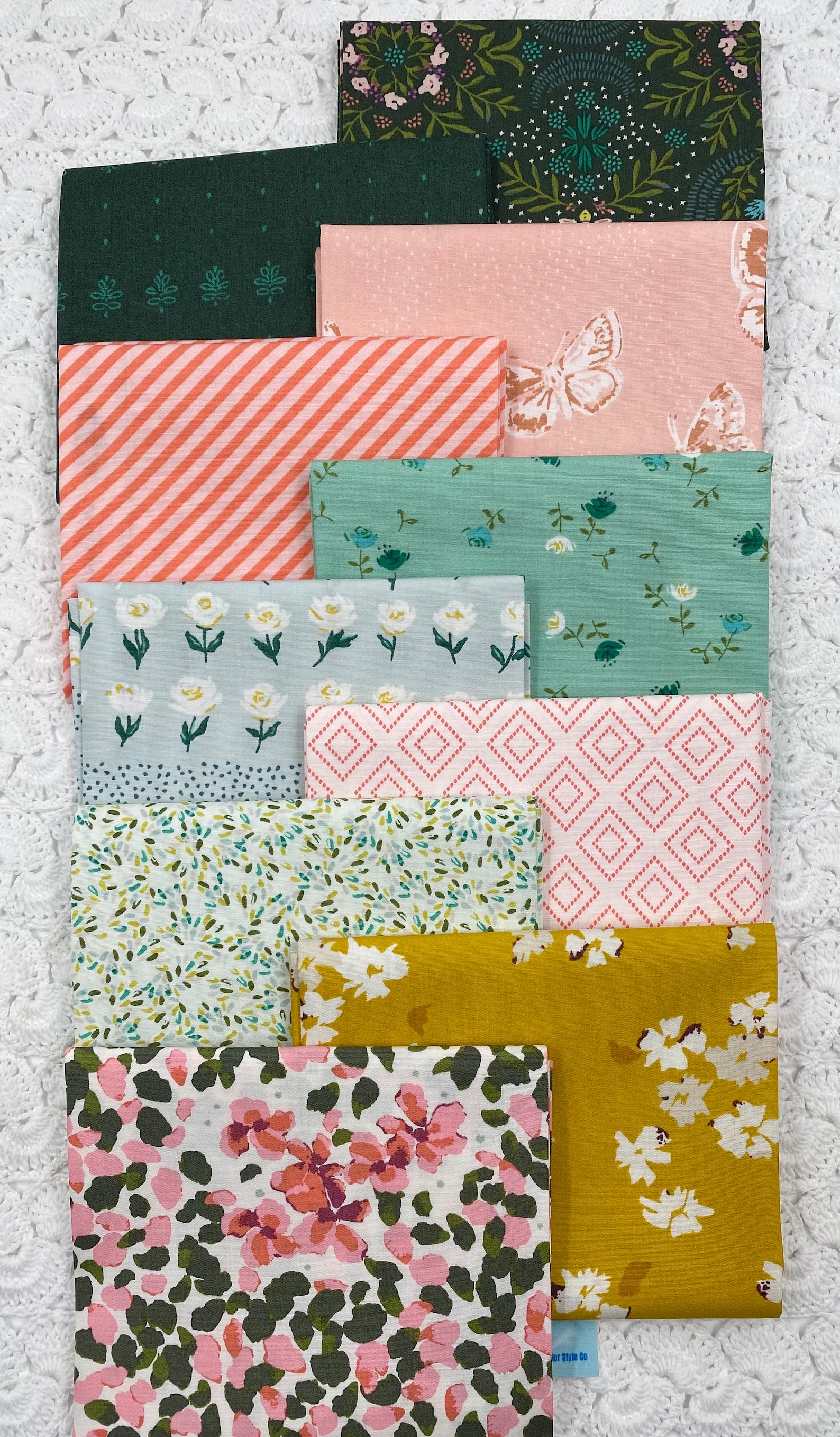 Amy Sinibaldi Color Master Designer's Palette 10 Fat Quarter Bundle ...