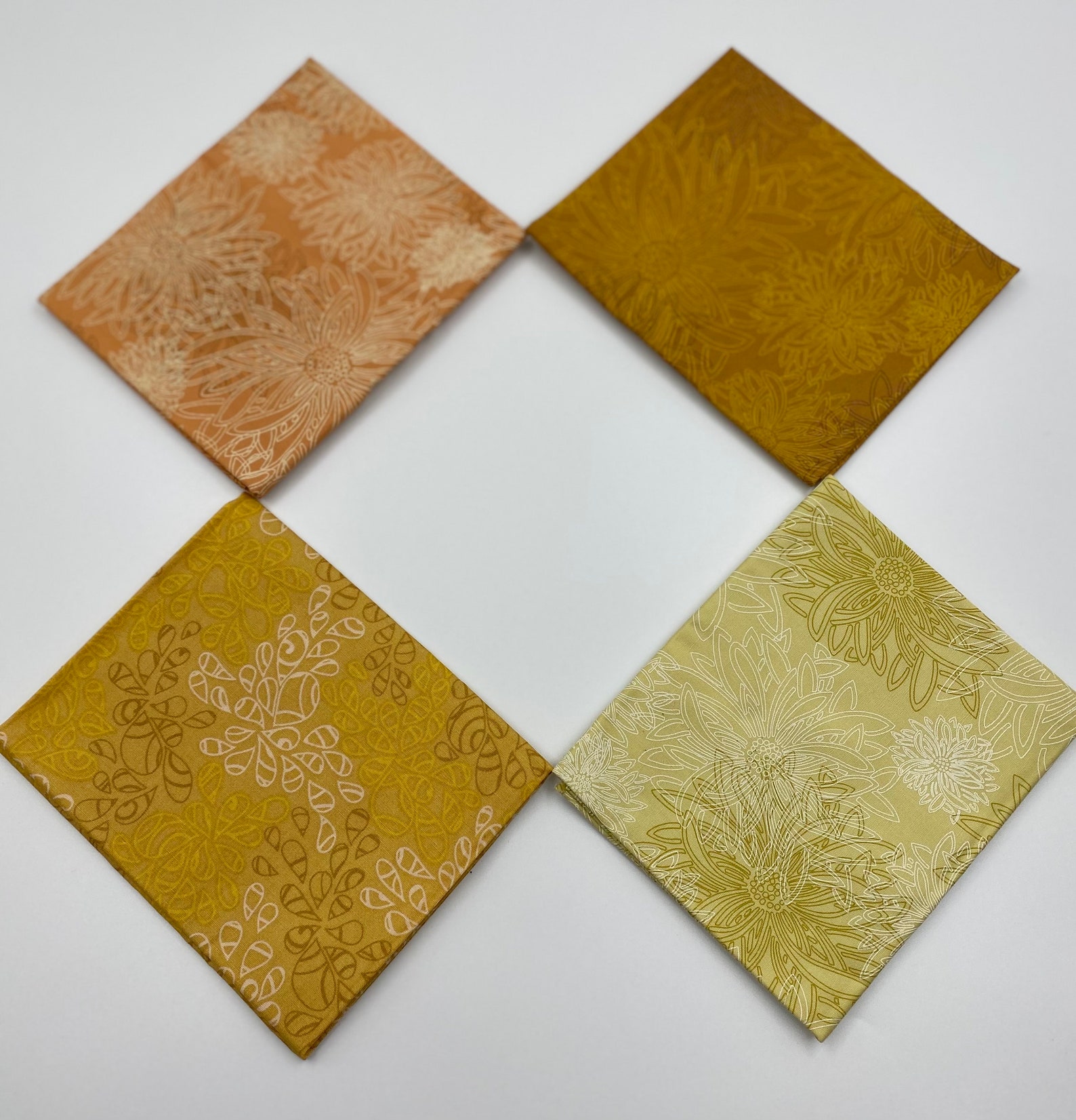 Color Master 16 Fat Quarters Bundle Fabric Art Gallery Starfruit ...