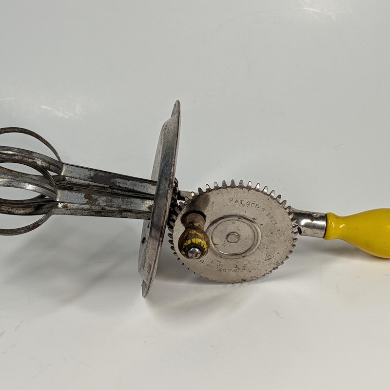 Vintage Hand Mixer Yellow - Etsy