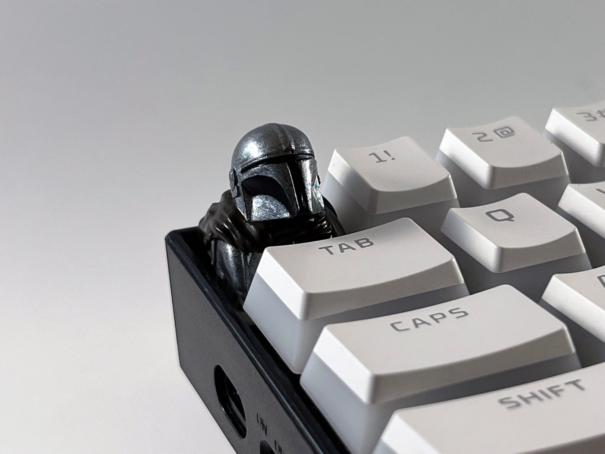 Mando Bust Keycap - Etsy