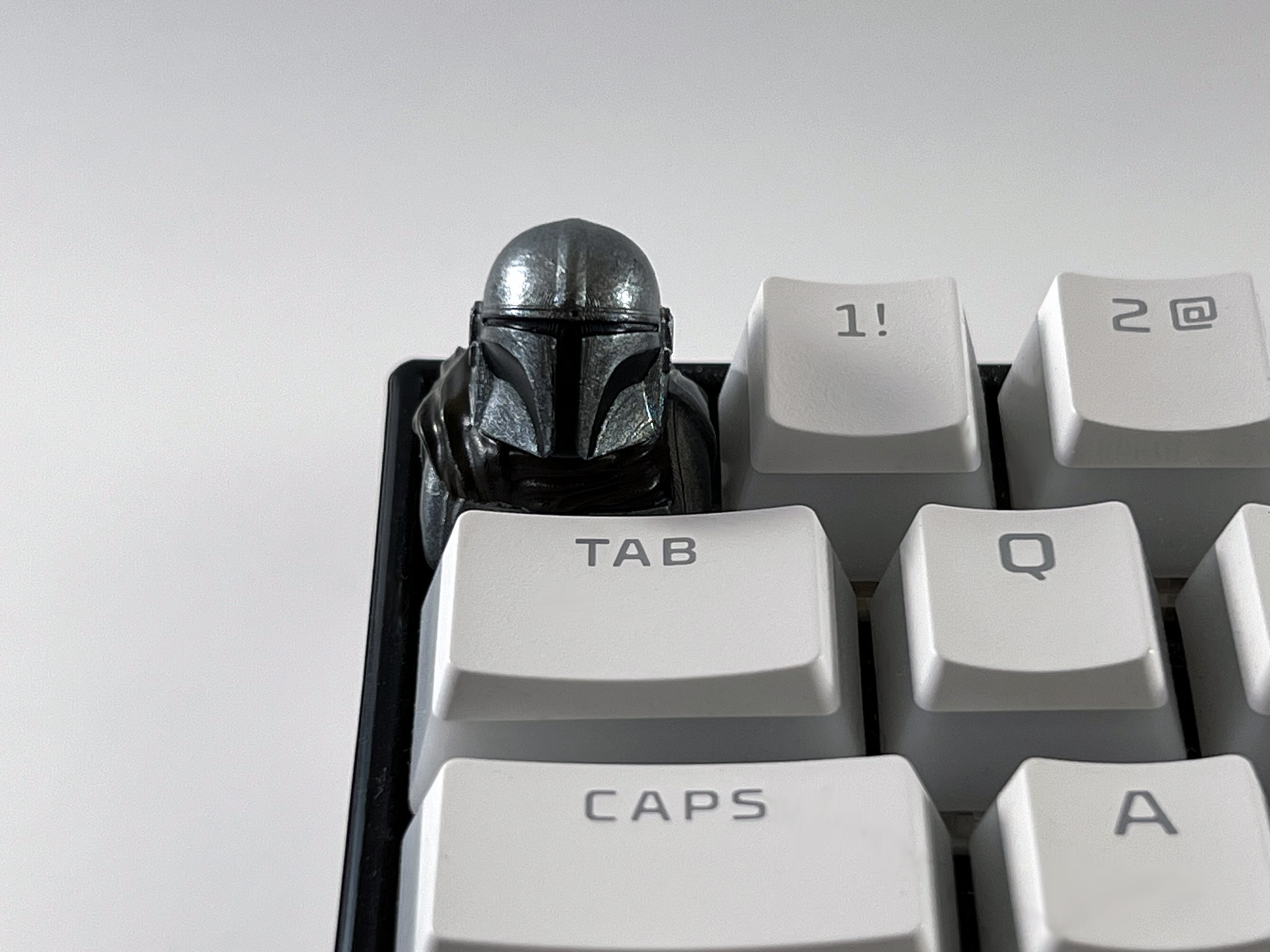 Mando Bust Keycap - Etsy