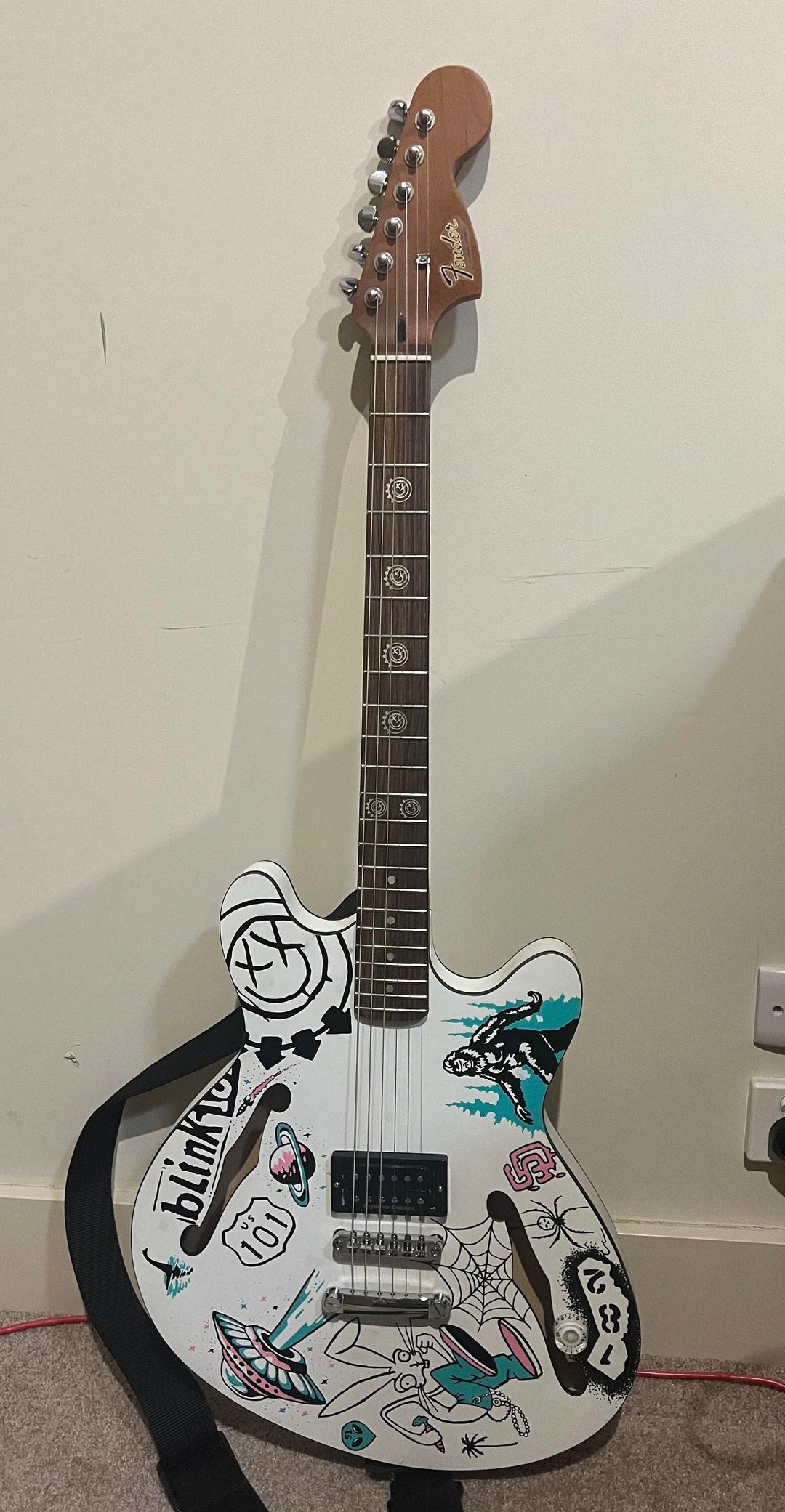 Tom Delonge Starcaster Blinkcaster Guitar Replica - Etsy UK