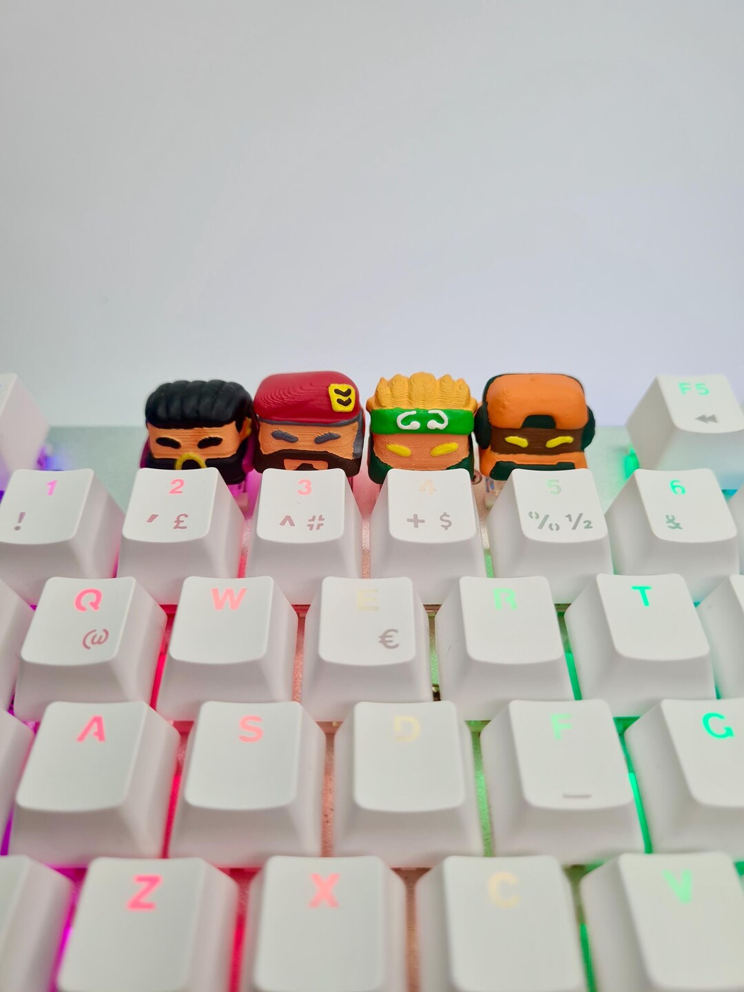 Valorant reyna-brimstone-skye-raze Figure Keycaps Keyboard Accessory ...