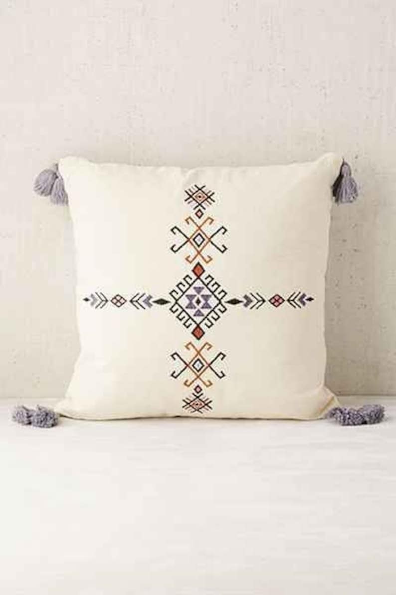 Moroccan Pillow Embroidery Pattern, Amazigh Style Pillow Embroidery ...