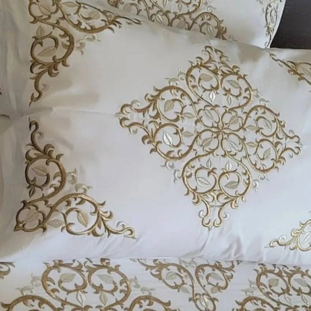 Vintage Pillow Embroidery Design, Moroccan Pillow Embroidery Machine ...