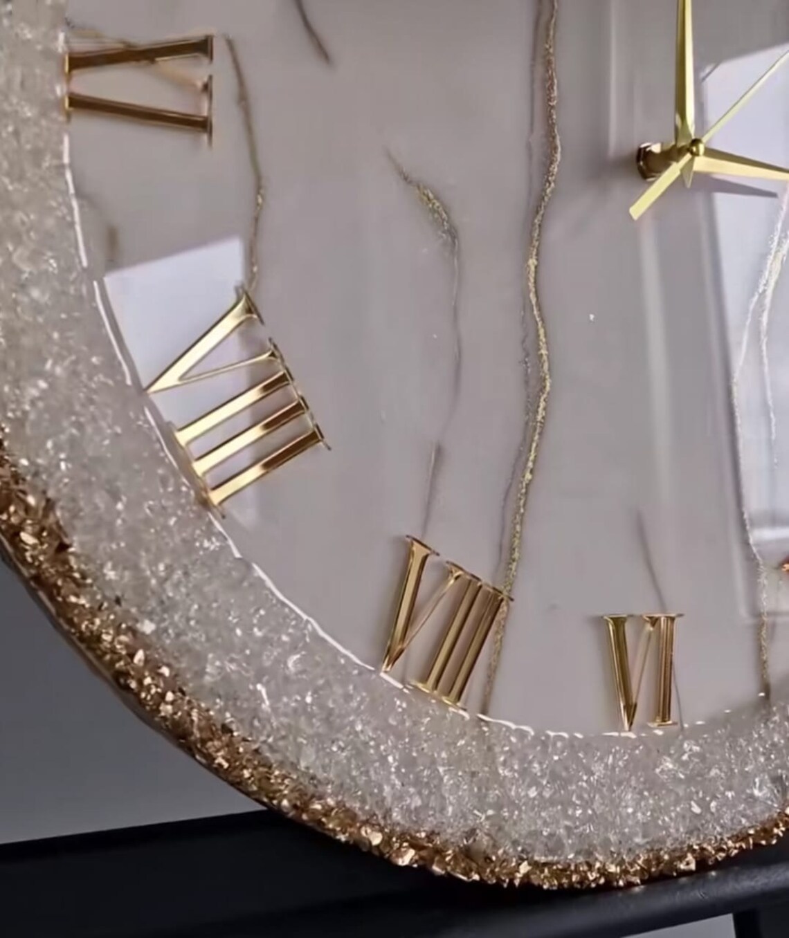 Epoxy Resin Art Wall Clock Handmade Clock for Wall Decoration White ...