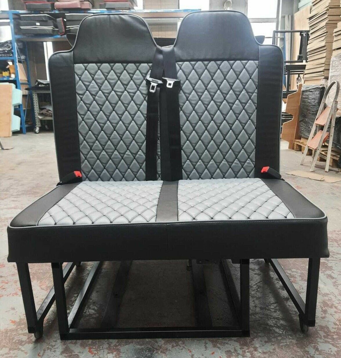 Rock & Roll Bed VW Caddy Alphard Connect Bongo Elgrand Seatbelts Low ...