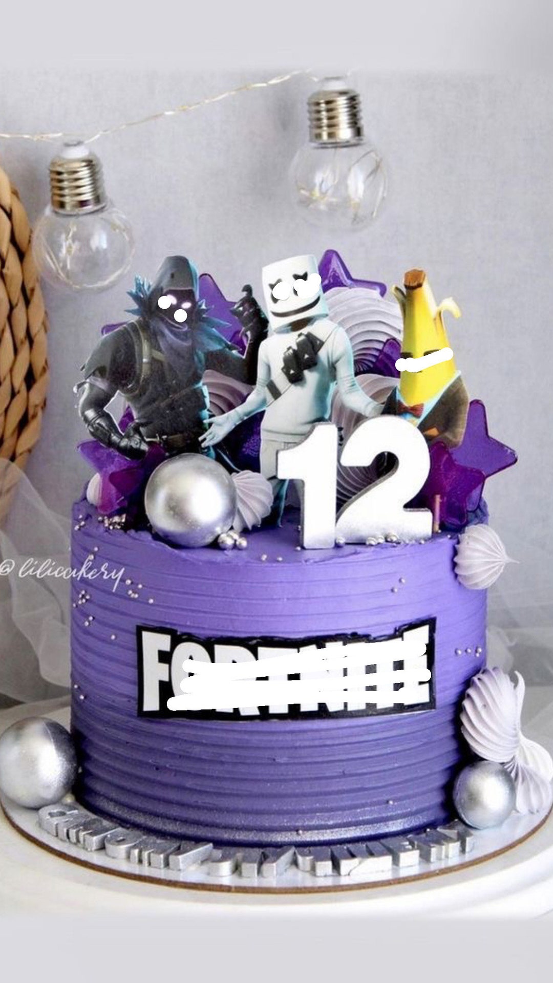 Fortnight Cake Topper - Etsy UK