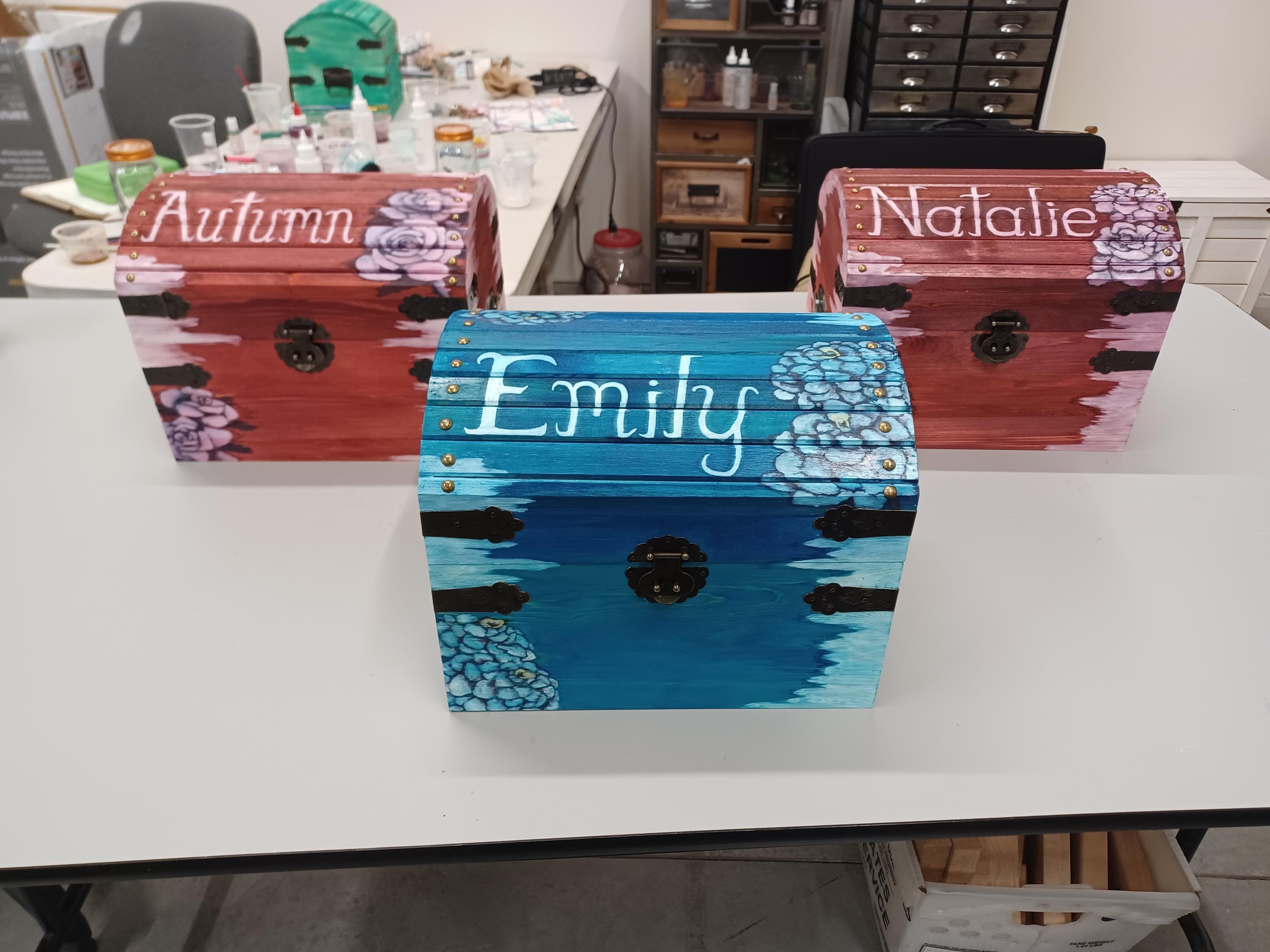 Custom Large Chest With Names - Etsy