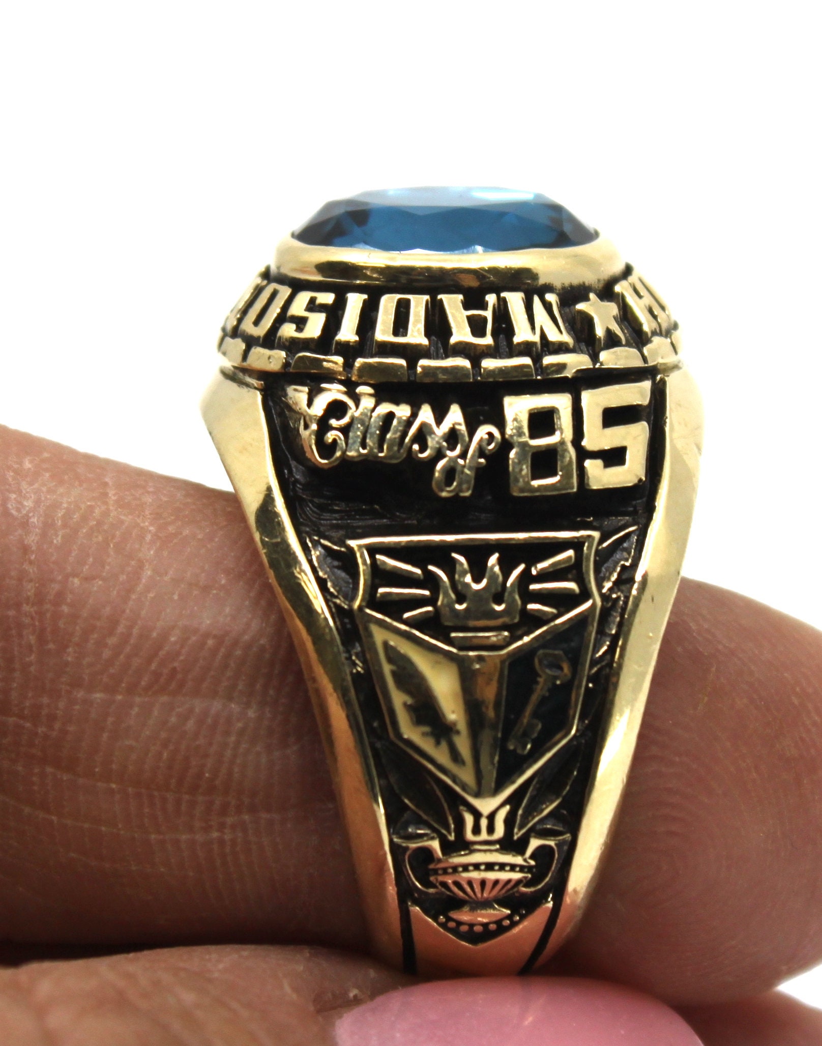 Artcarved Madison County 1985 14k Yellow Gold Blue Topaz Class Ring ...