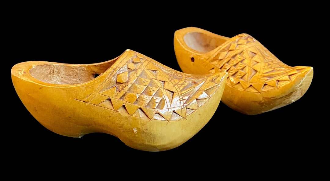 Dutch Wooden Holland Shoes, Traditional Footwear Clogs Slippers Wooden ...