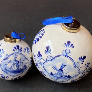Hand-painted Delft Blue Christmas Ornaments | Dutch Tradition | 2 Sizes ...