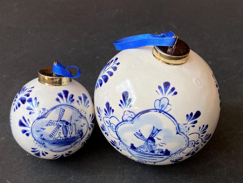 Hand-painted Delft Blue Christmas Ornaments | Dutch Tradition | 2 Sizes ...