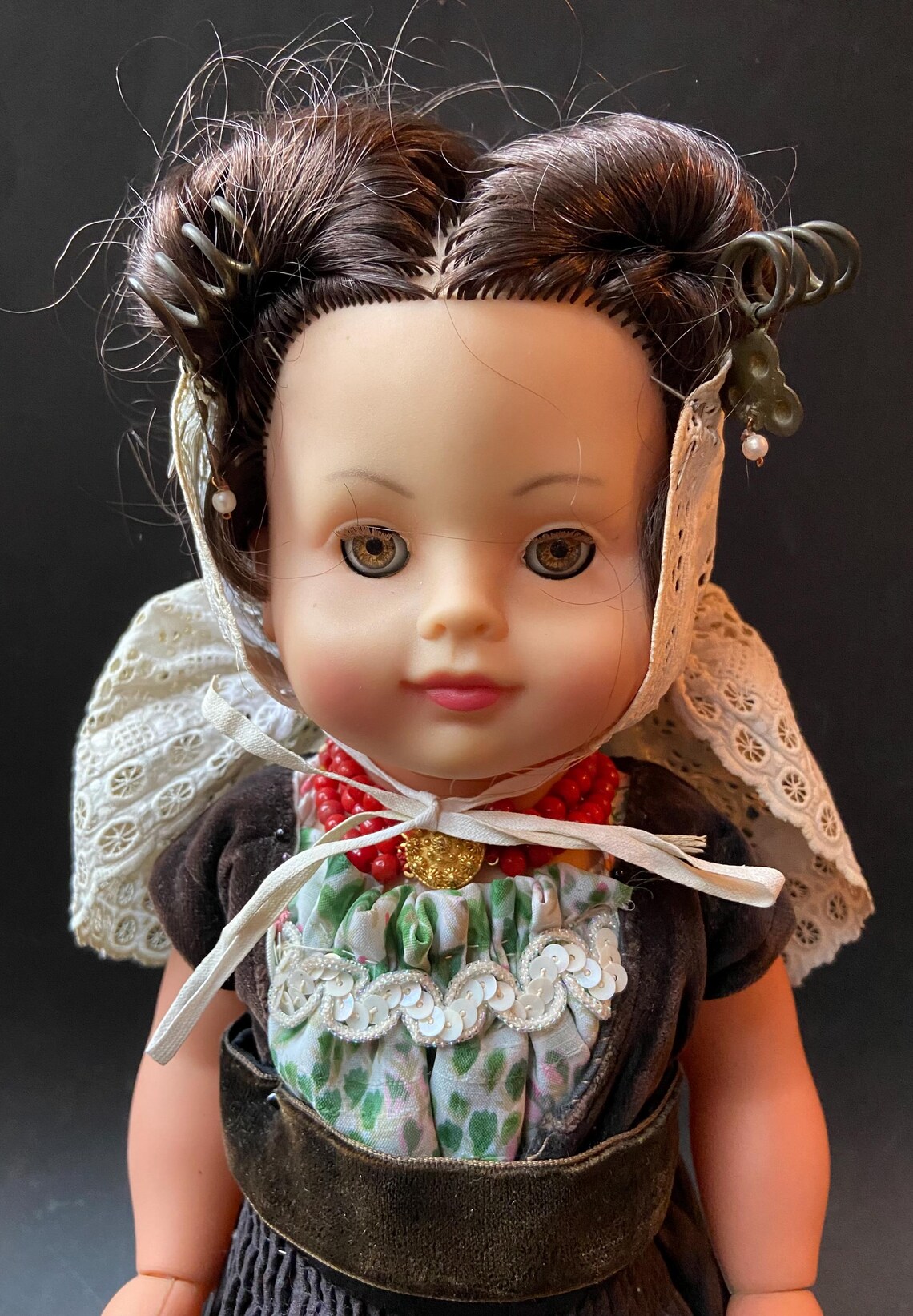 Stunning 1970 Dutch Folk Costume Figurine – Traditional Zeeland Outfit ...