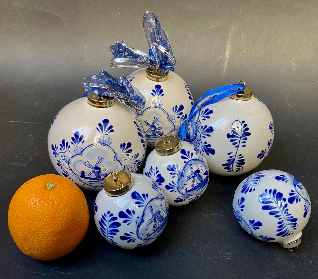 Hand-painted Delft Blue Christmas Ornaments | Dutch Tradition | 2 Sizes ...