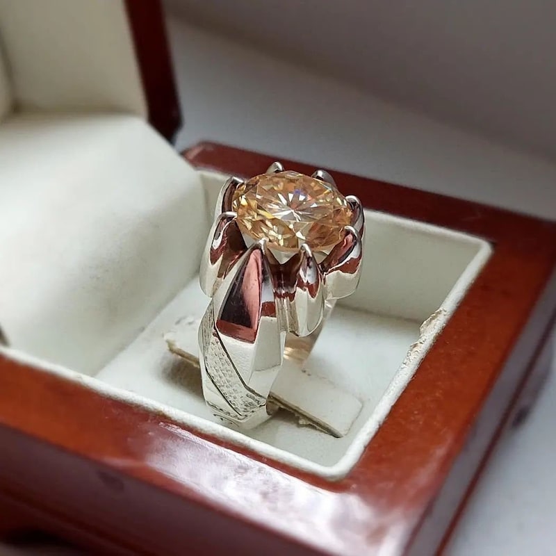 Real Moissanite Ring - Etsy
