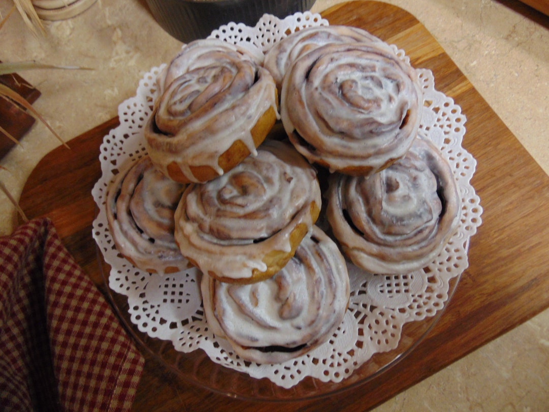 Small (FAKE) Cinnamon Rolls (set of 8) - Etsy