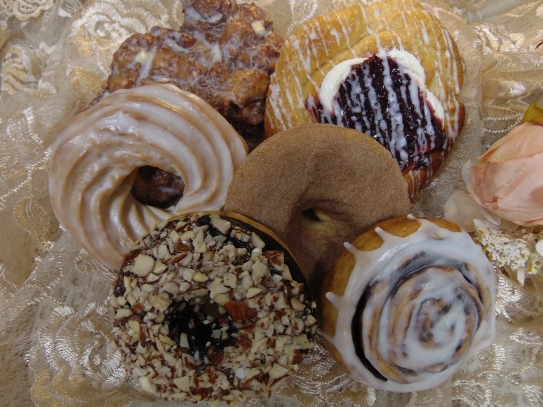 FAKE Assorted Pastries & Donuts (set of 6) - Etsy