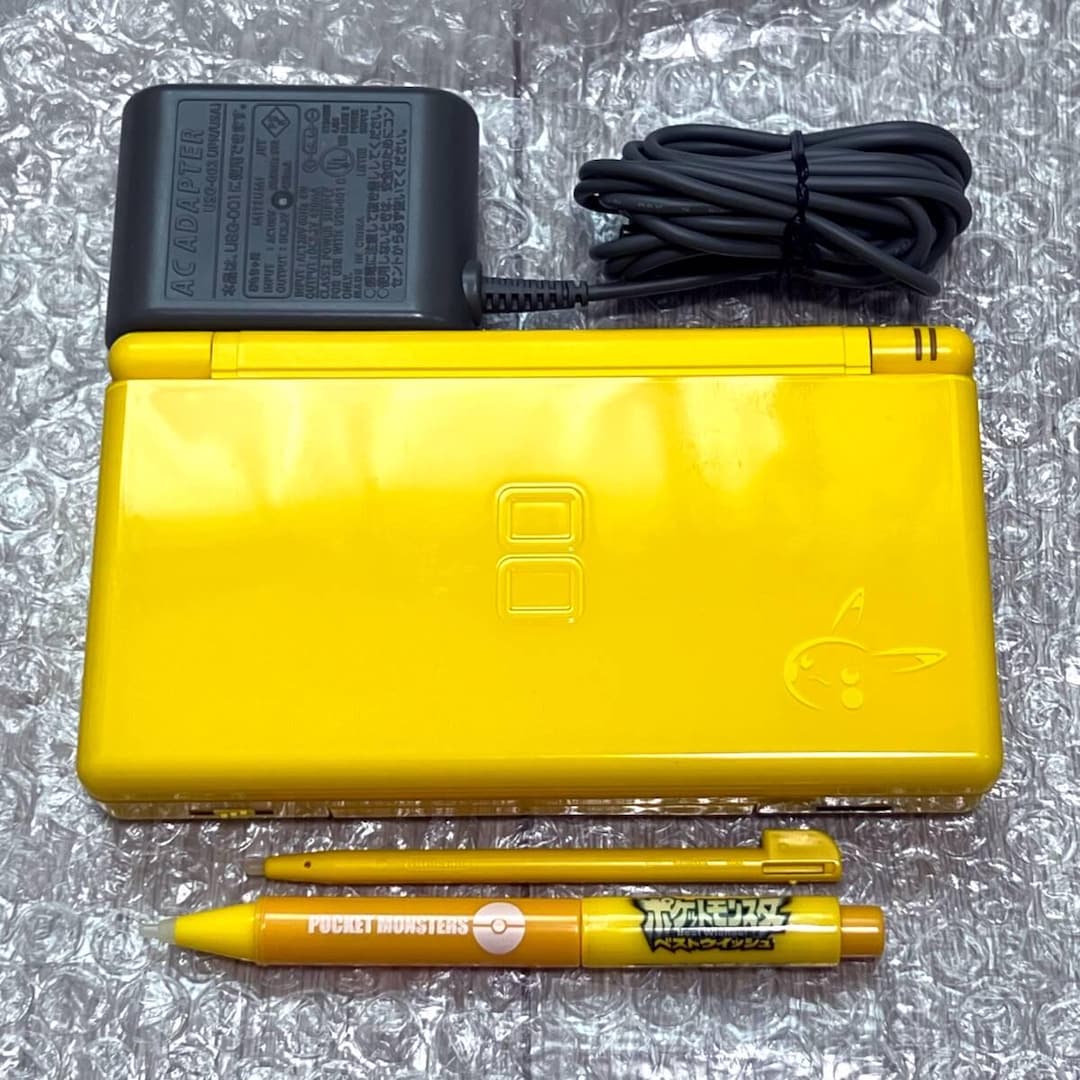 Nintendo DS Lite Pikachu Limited Edition Yellow Pokemon Center Console ...