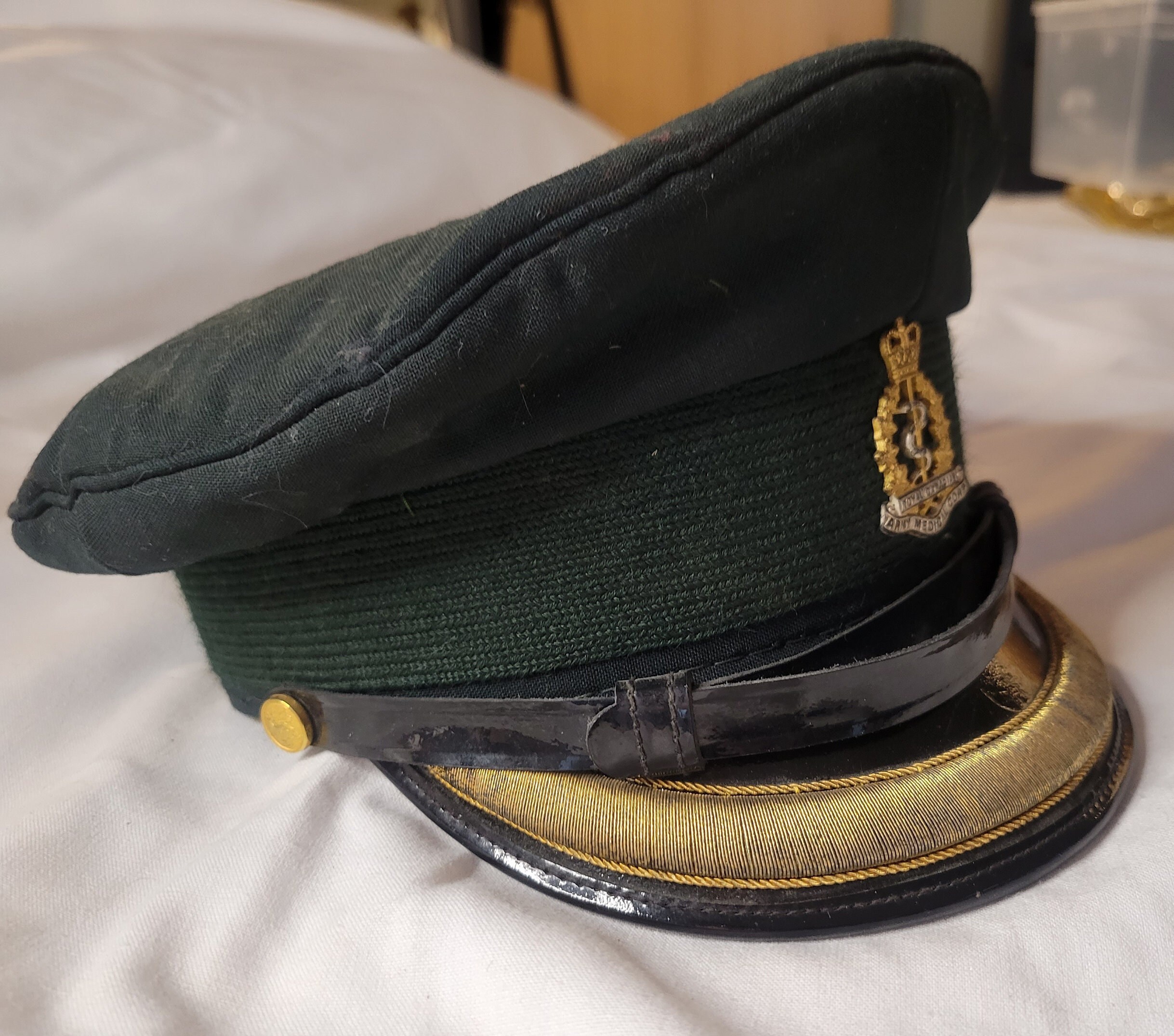Vintage Royal Canadian Army Medical Corps - Canadian Army Officers Hat ...