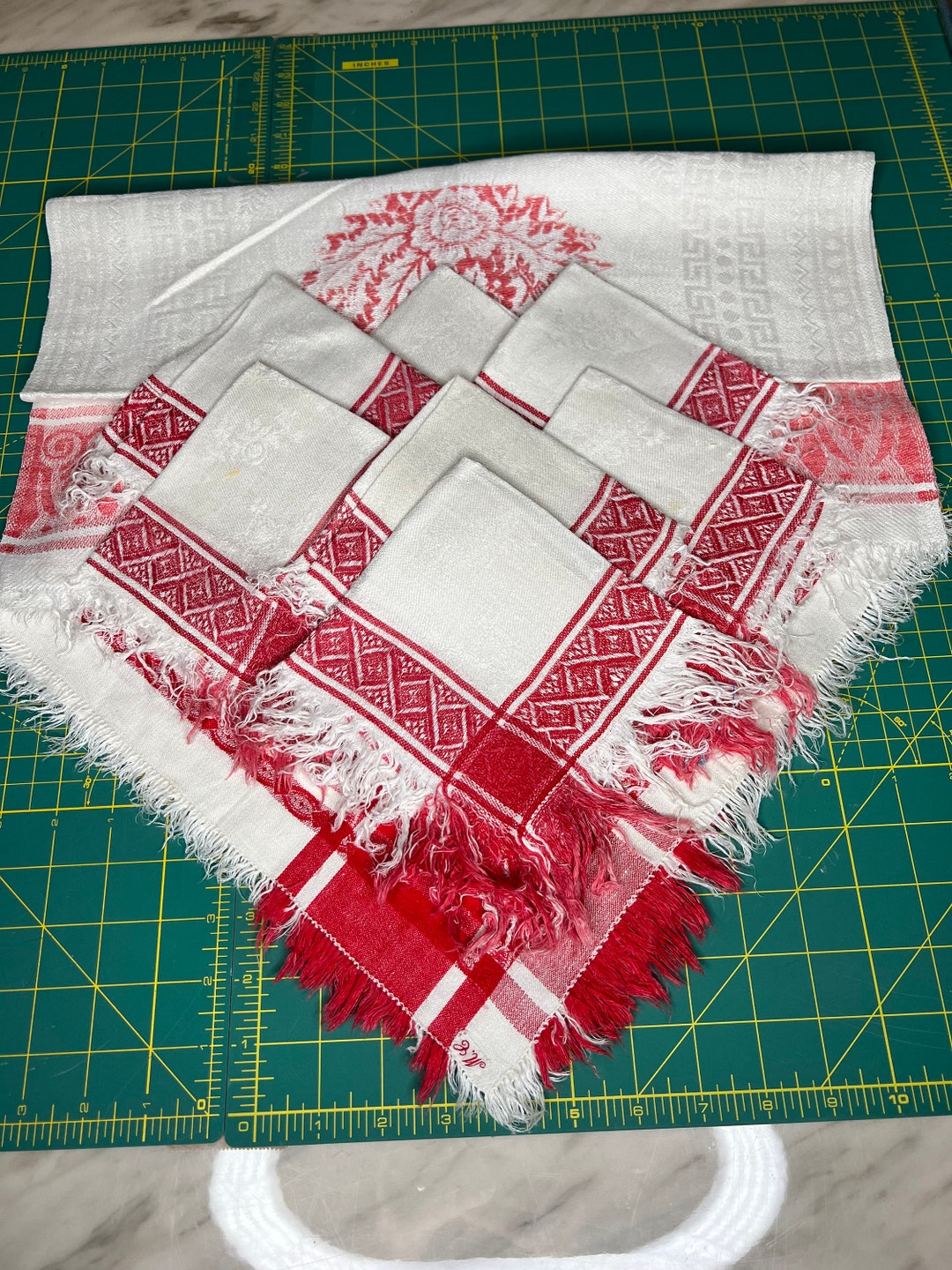 Fabulous Lot of Antique Table Cloth petite, Six Matching Napkins, and ...