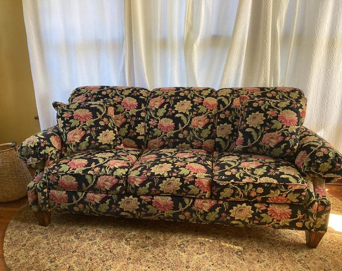 Gorgeous Cottage Core Sofa in Vintage Floral Pattern - Etsy