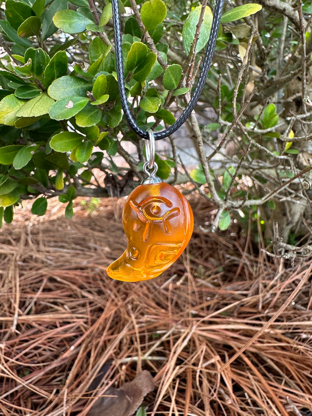 The Legend of Zelda TOTK - Secret Lightning Stone Necklace - Etsy