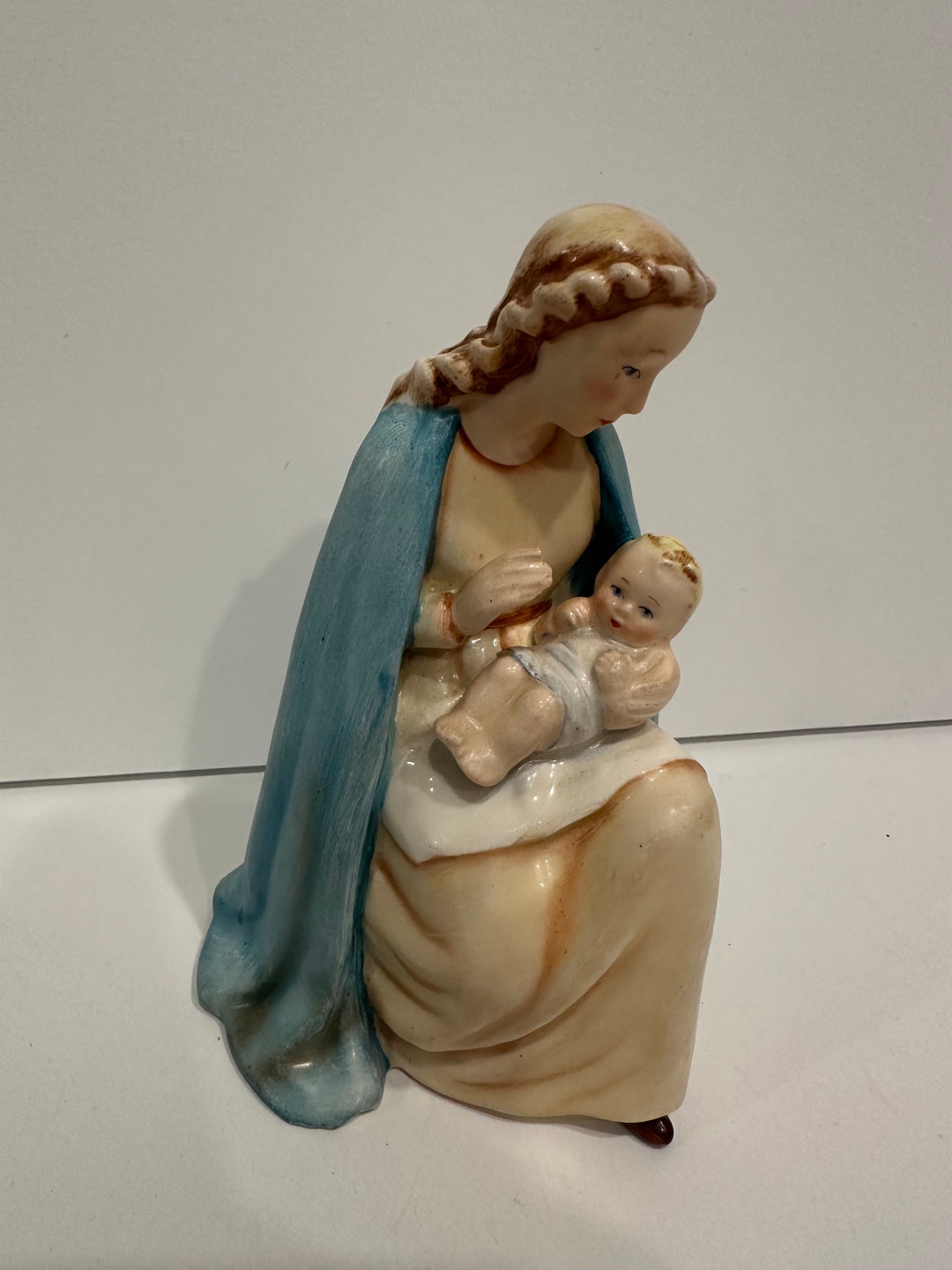 Goebel Hummel “madonna With Child” Figurine HX246A - Etsy